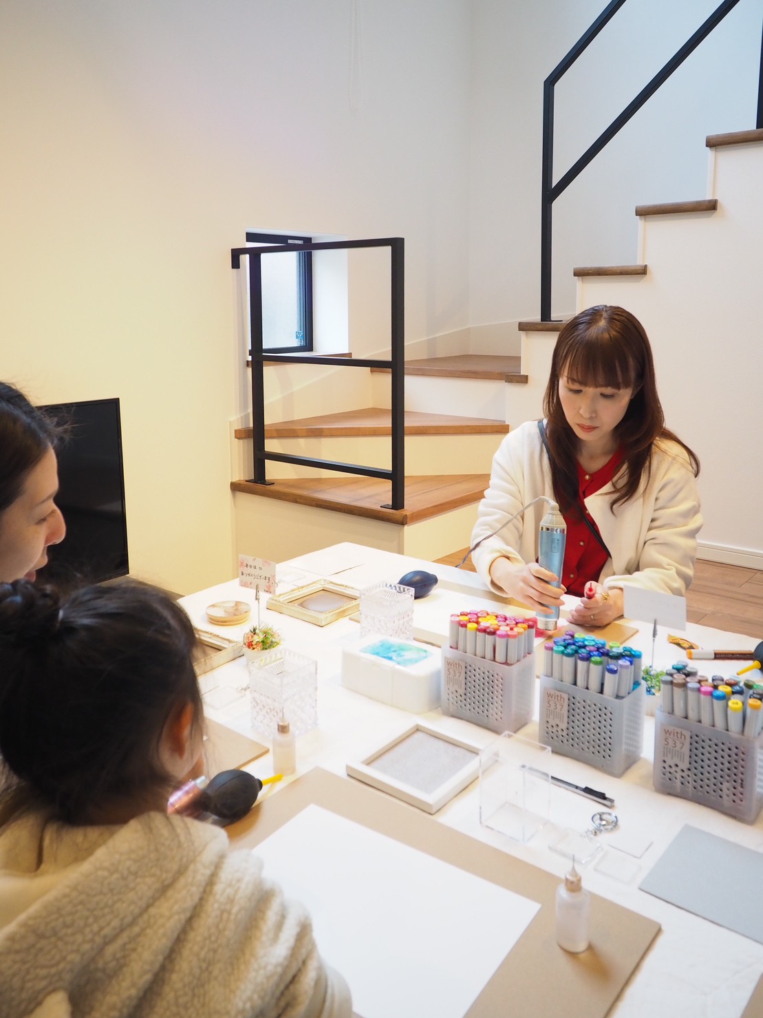 photos- アルコールインクアート｜ワークショップ - ALOHA100-新築デザイン住宅