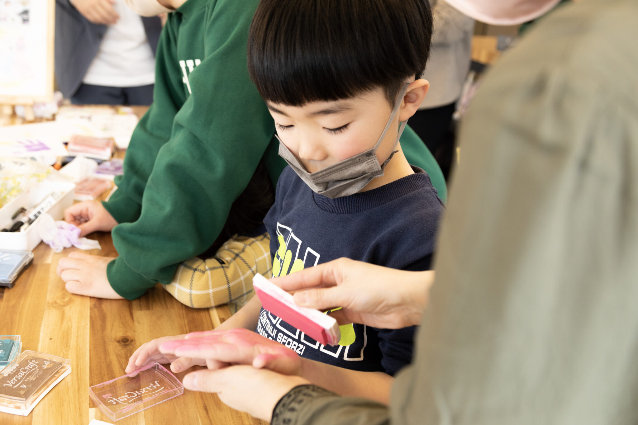 photos- 手形・足形アートワークショップ - ALOHA100-新築デザイン住宅