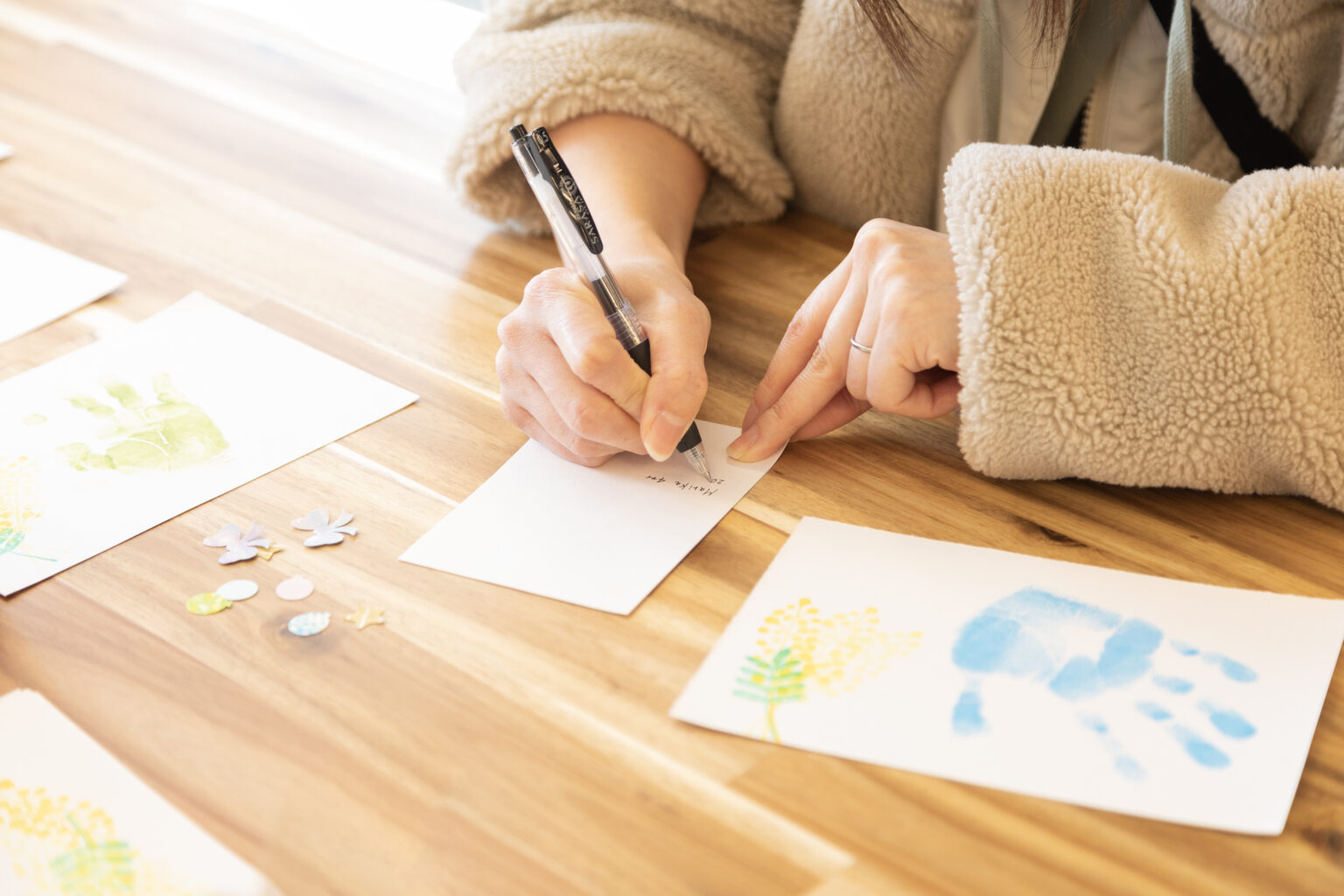 photos- 手形・足形アートワークショップ - ALOHA100-新築デザイン住宅